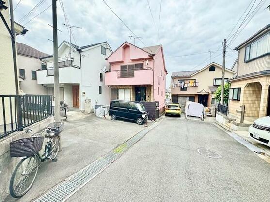 【アットホーム】横浜市神奈川区 三枚町（片倉町駅） 3階建 4SLDK[1170537002]横浜市神奈川区の一戸建て（提供元：(株)東宝ハウス大田東京）｜一軒家・家の購入