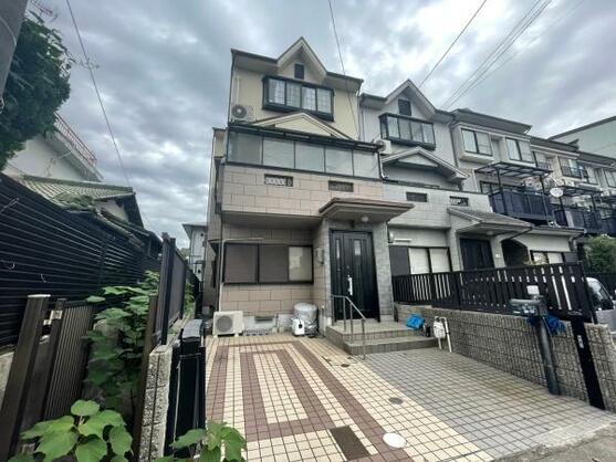【アットホーム】向日市 森本町前田（向日町駅） 3階建 5LDK[1081437589]向日市の一戸建て（提供元：センチュリー21 (株)レンタ）｜一軒家・家の購入