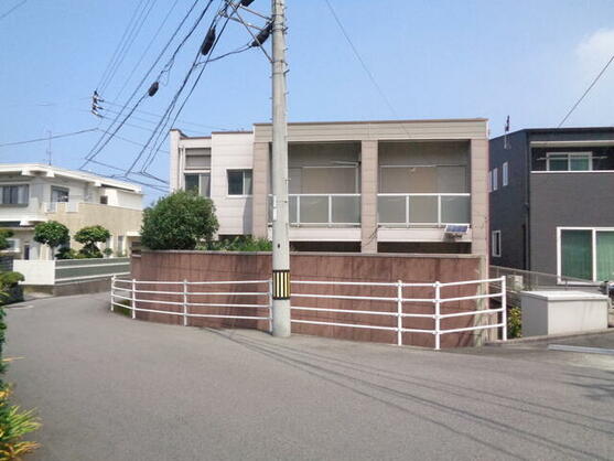 【アットホーム】四国中央市 中曽根町（伊予三島駅） 2階建 9LDK[6983146589]四国中央市の一戸建て（提供元：(株)中央不動産）｜一軒家・家の購入