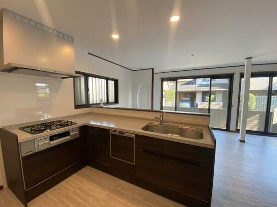 【アットホーム】広島市南区 向洋新町3丁目（向洋駅） 2階建 5SLDK[1016015765]広島市南区の一戸建て（提供元：住友不動産ステップ(株) 広島営業センター）｜一軒家・家の購入