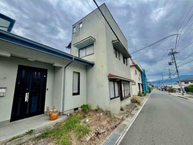 【アットホーム】須坂市 墨坂南2丁目（須坂駅） 2階建 9LDK[1122997305]須坂市の一戸建て（提供元：(株)くすぐる空間）｜一軒家・家の購入
