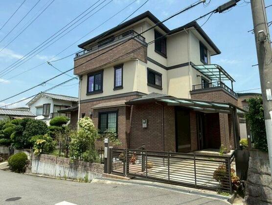 【アットホーム】柏原市 旭ケ丘3丁目（大阪教育大前駅） 3階建 7LDK[1169521009]柏原市の一戸建て（提供元：(株)Sayama Estate）｜一軒家・家の購入