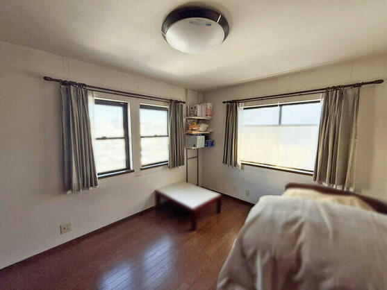 【アットホーム】府中市 白糸台1丁目（多磨霊園駅） 2階建 6LDK[1047089386]府中市の一戸建て（提供元：(株)福屋不動産販売 府中店）｜一軒家・家の購入