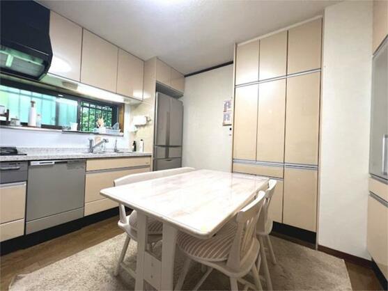 【アットホーム】三鷹市 下連雀4丁目（三鷹駅） 地上2階地下1階建 6LDK[1155797610]三鷹市の一戸建て（提供元：香陵住販(株)東京支社）｜一軒家・家の購入