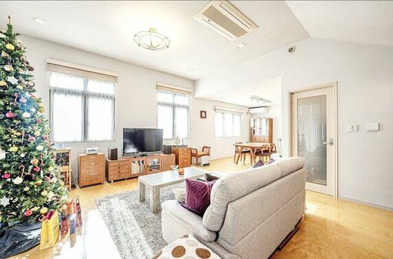 【アットホーム】目黒区 下目黒5丁目（目黒駅） 地上2階地下1階建 2SLDK[1008831691]目黒区の一戸建て（提供元：三井のリハウス目黒センター 三井不動産リアルティ(株)）｜一軒家 ...