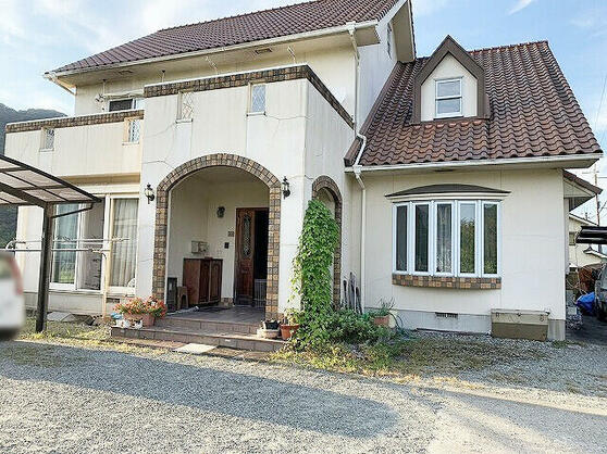 【アットホーム】たつの市 新宮町香山（播磨新宮駅） 2階建 6LDK[1052171061]たつの市の一戸建て（提供元：(株)福屋不動産販売 加古川店）｜一軒家・家の購入