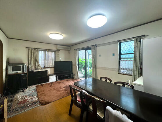 【アットホーム】瀬戸市 東権現町（尾張瀬戸駅） 3階建 5LDK[6982769045]瀬戸市の一戸建て（提供元：イワクラゴールデンホーム(株) 仲介部）｜一軒家・家の購入