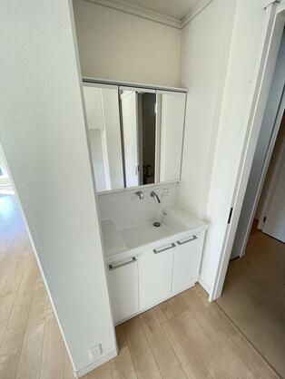 【アットホーム】留萌市 沖見町3丁目（深川駅） 2階建 3SLDK[6983771942]留萌市の一戸建て（提供元：イエステーション滝川店 北章宅建(株)）｜一軒家・家の購入