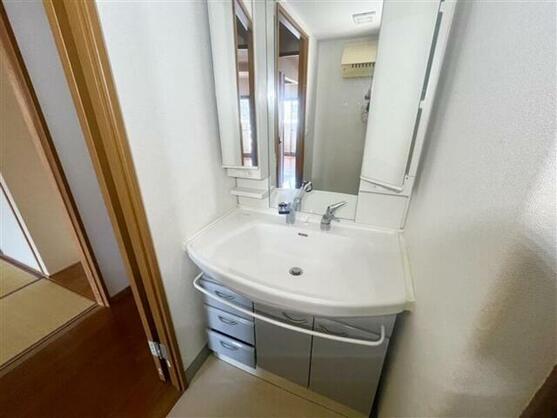 【アットホーム】サントノーレ葛島四番館 2F 3LDK[1078560469]高知市のマンション｜マンション購入の情報