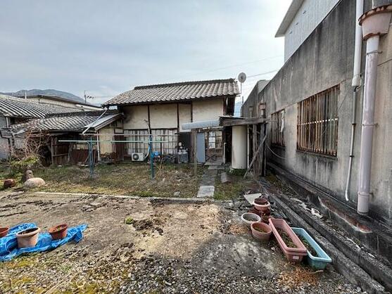 【アットホーム】三好市 三野町芝生（江口駅） 2階建 8LDK[6985727868]三好市の一戸建て（提供元：(株)ハウスプラス）｜一軒家・家の購入