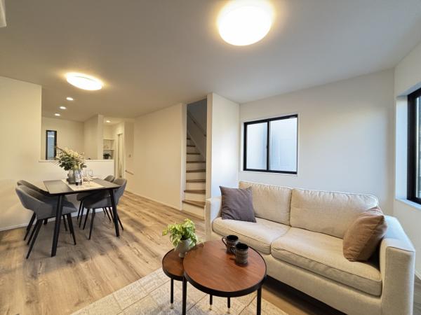 【アットホーム】川崎市幸区 南加瀬5丁目 （新川崎駅 ） 3階建 2LDK[1167502405]川崎市幸区の新築一戸建て（提供元：(株)リビングライフ 新横浜センター）｜一軒家・家の購入