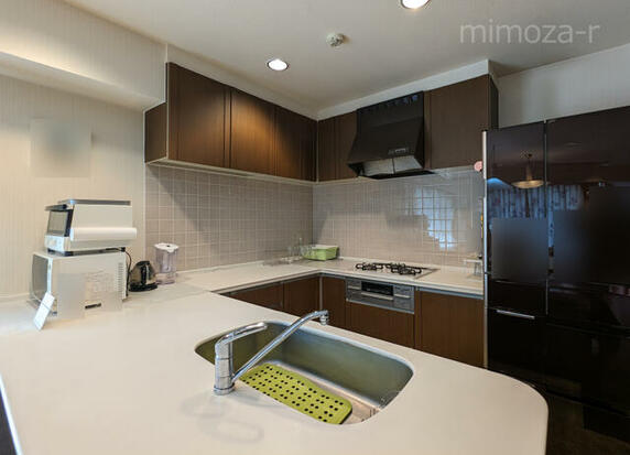 【アットホーム】スカイリゾート伊豆高原 海・山望む リビング30帖 6階 4SLDK[6982259225]伊東市のマンション｜マンション購入の情報