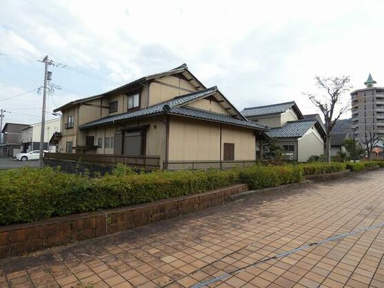 【アットホーム】越前市 村国3丁目（たけふ新駅） 2階建 6LDK[6985642417]越前市の一戸建て（提供元：(株)Eうの）｜一軒家・家の購入