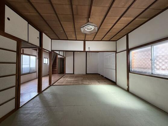 【アットホーム】京都市北区 小山東玄以町（北大路駅） 2階建 6DK[6985910237]京都市北区の一戸建て（提供元：レイバーランド(有)）｜一軒家・家の購入