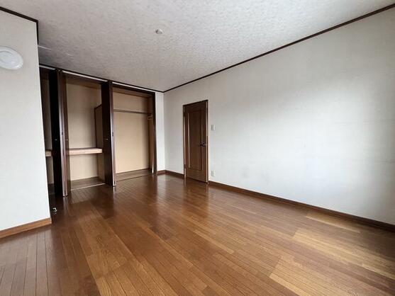 【アットホーム】美唄市 大通東一条北3丁目（美唄駅） 3階建 6LDK[6985262218]美唄市の一戸建て（提供元：イエステーション 北章宅建(株) 美唄店）｜一軒家・家の購入