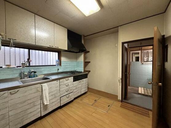 【アットホーム】徳島市 昭和町6丁目（阿波富田駅） 2階建 6DK[1084202189]徳島市の一戸建て（提供元：(株)エクセルワン不動産販売 センチュリー21）｜一軒家・家の購入