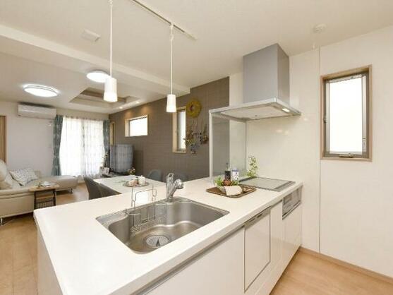 【アットホーム】高槻市 寿町1丁目（富田駅） 3階建 5LDK[1013852487]高槻市の一戸建て（提供元：住友不動産ステップ(株) 高槻営業センター）｜一軒家・家の購入