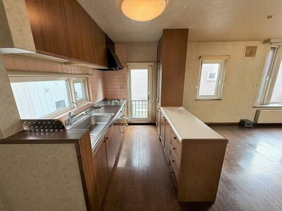 【アットホーム】札幌市北区 新琴似九条13丁目（麻生駅） 3階建 5LDK[1013856987]札幌市北区の一戸建て（提供元：住友不動産ステップ(株) 札幌西営業センター）｜一軒家・家の購入