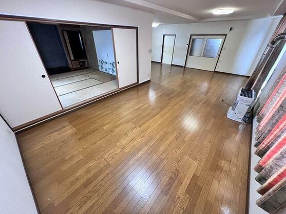 【アットホーム】美唄市 東四条北5丁目 2階建 5LDK[6985105948]美唄市の一戸建て（提供元：イエステーション 北章宅建(株) 美唄店）｜一軒家・家の購入