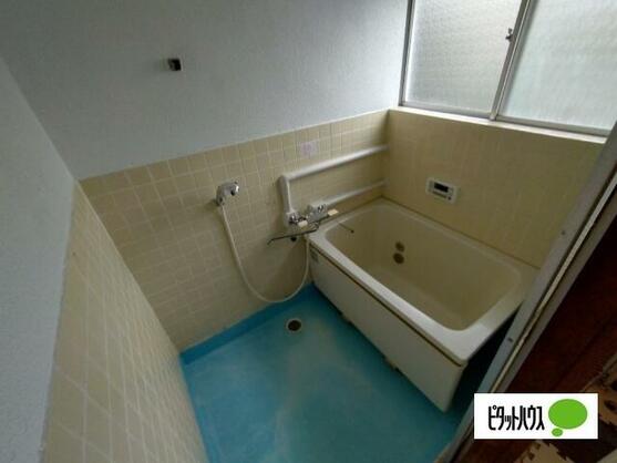 【アットホーム】伊東市 宇佐美 2階建 2LDK[1069793898]伊東市の一戸建て（提供元：ピタットハウス伊豆高原店 (株)デグチエステート）｜一軒家・家の購入