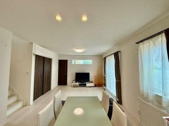 【アットホーム】千歳市 福住1丁目 2階建 4SLDK[6986593681]千歳市の一戸建て（提供元：(株)エリアネット 千歳店）｜一軒家・家の購入