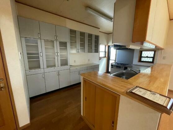 【アットホーム】神栖市 神栖2丁目（小見川駅） 2階建 6LDK[1069163598]神栖市の一戸建て（提供元：ピタットハウス神栖店(有)橋本地所）｜一軒家・家の購入