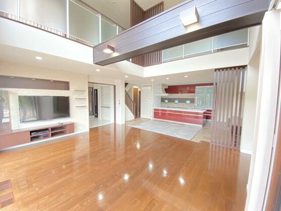 【アットホーム】中間市 朝霧4丁目（通谷駅） 2階建 8LDK[6985838878]中間市の一戸建て（提供元：(株)アップウェル）｜一軒家・家の購入