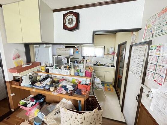 【アットホーム】岩見沢市 七条東8丁目 2階建 6LDK[6986609478]岩見沢市の一戸建て（提供元：イエステーション岩見沢店 北章宅建(株)）｜一軒家・家の購入