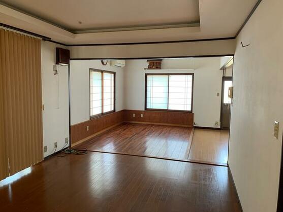 【アットホーム】黒部市 荒町（電鉄石田駅） 2階建 6LDK[6985716023]黒部市の一戸建て（提供元：若栗興産(株)）｜一軒家・家の購入