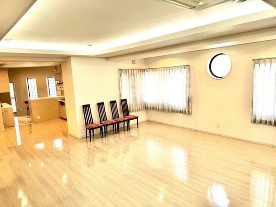 【アットホーム】名古屋市名東区 植園町1丁目（星ヶ丘駅） 3階建 6LDK[6985999574]名古屋市名東区の一戸建て（提供元：ミタカ不動産(株) 本店）｜一軒家・家の購入