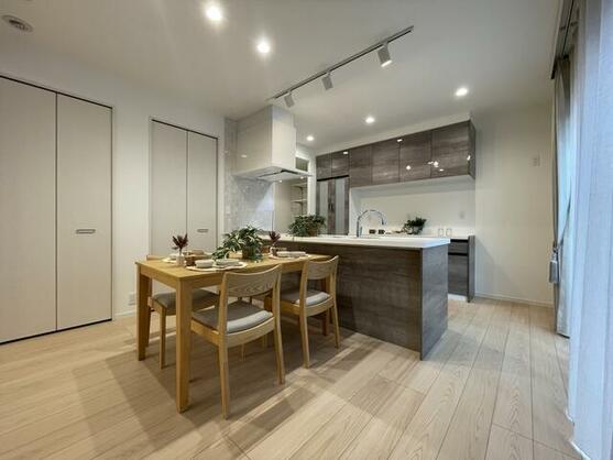 【アットホーム】松山市 東長戸3丁目 2階建 4LDK[6981777032]松山市の一戸建て（提供元：セキスイハイム中四国(株) 愛媛支店）｜一軒家・家の購入