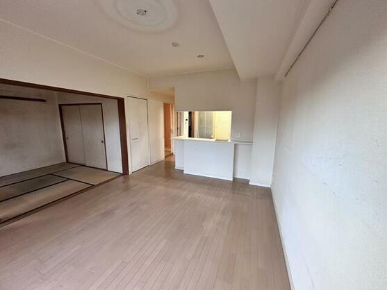 【アットホーム】山本寛斎氏プロデュースデザイナーズマンション・ラフォーレ唐瀬 202 3LDK[6984671488]静岡市葵区のマンション｜マンション購入の情報