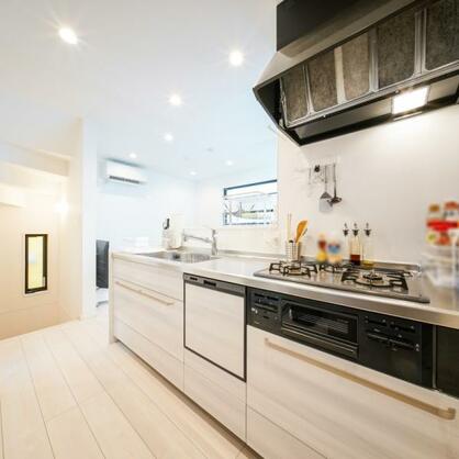 【アットホーム】江戸川区 本一色3丁目（新小岩駅） 3階建 2LDK[1148596613]江戸川区の一戸建て（提供元：野村の仲介＋（PLUS） 錦糸町営業部 野村不動産ソリューションズ(株 ...