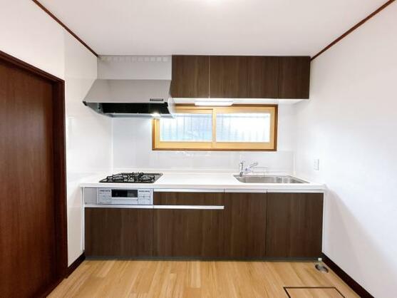 【アットホーム】旭川市 末広一条14丁目（永山駅） 2階建 4LDK[1064475998]旭川市の一戸建て（提供元：(株)カチタス 旭川店）｜一軒家・家の購入