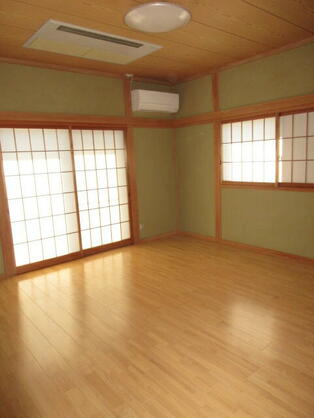 【アットホーム】宇和島市 小池（宇和島駅） 2階建 6DK[6984444320]宇和島市の一戸建て（提供元：田中不動産(株)）｜一軒家・家の購入